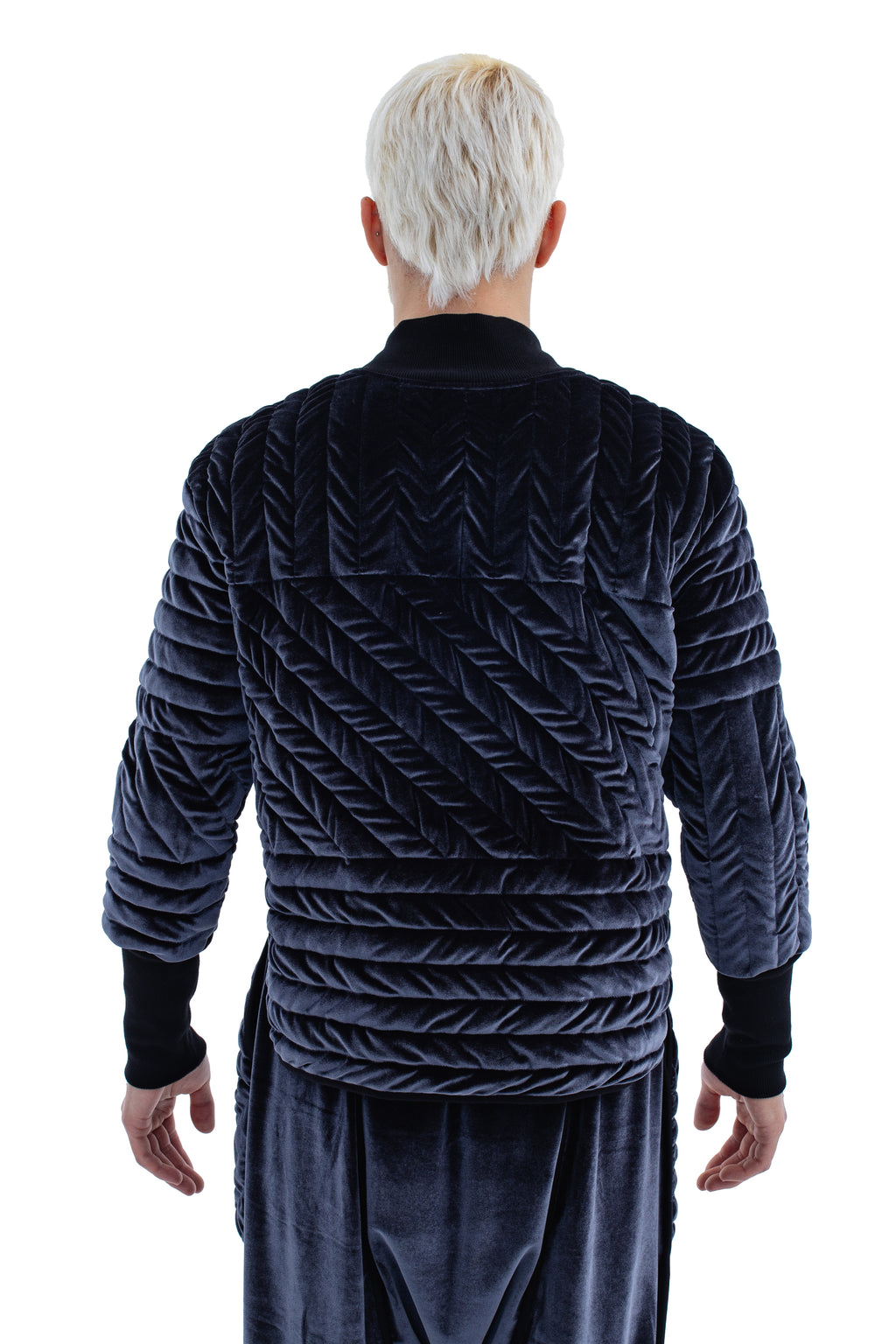 RUN(A)WAY DARK GRAY VELVET PADDED QUILTED CROPPED JACKET – VAGUE